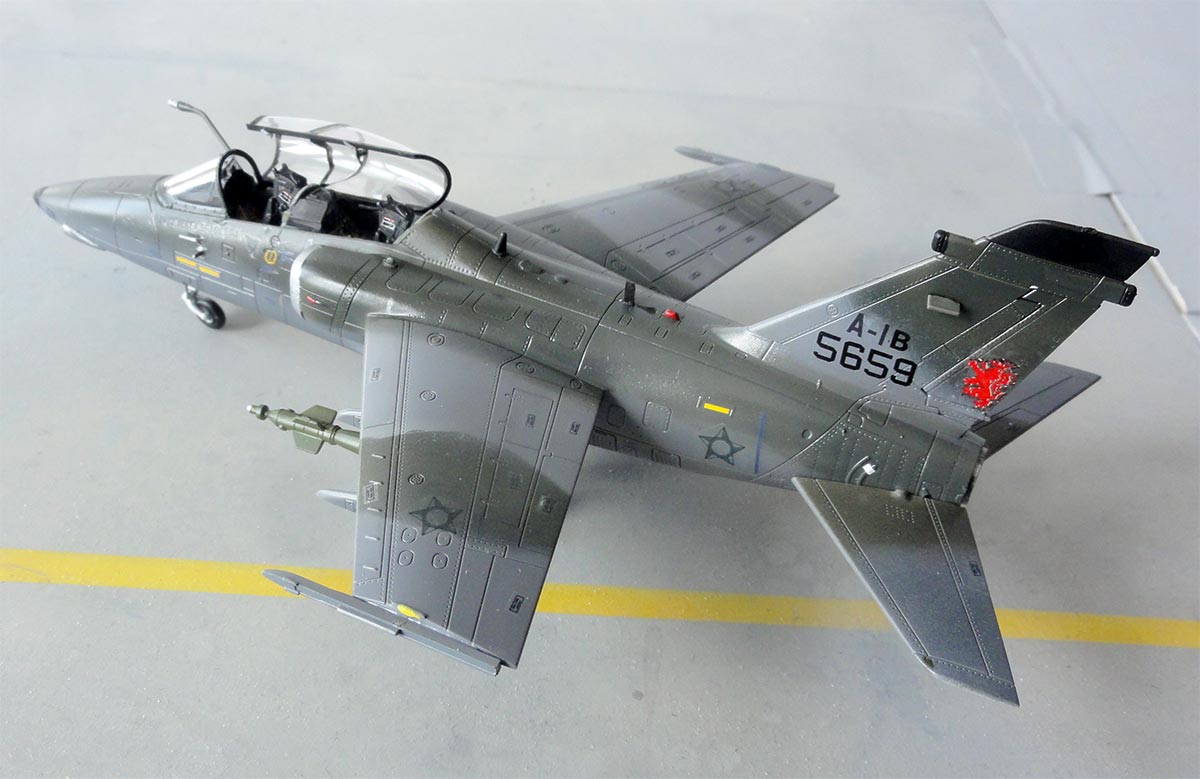 Aermacchi AMX in 1/72 scale
