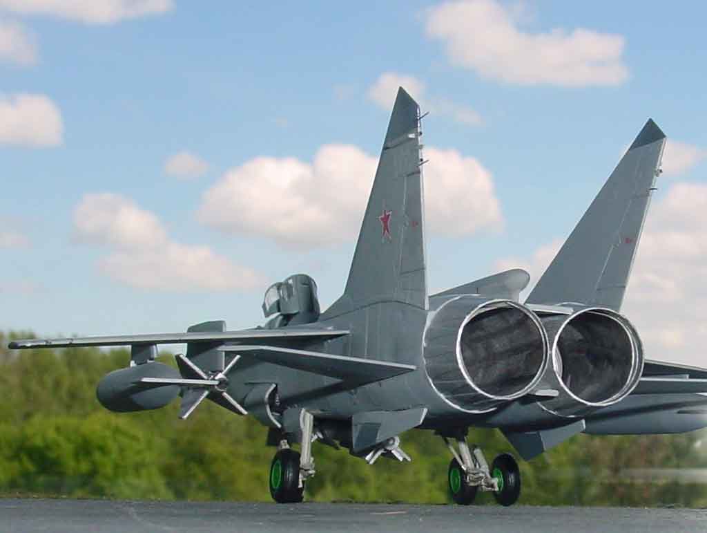 plastic scale model 1/72 Mig-31